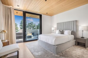 Casa, várias camas, acesso à piscina, vista para a piscina (Swallow Sanctuary) | 7 quartos, com decoração personalizada, com mobília individualizada 
