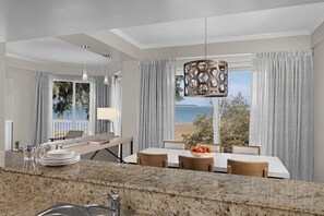 Marriott Harbour Club During the PGA Heritage Golf Tournament Reviews ...