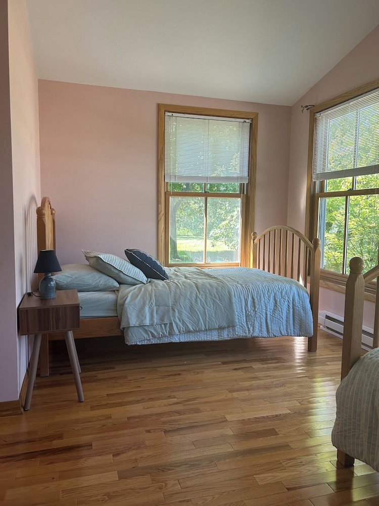 Bluebird Cottage In Ellison Bay - Washington Island, WI