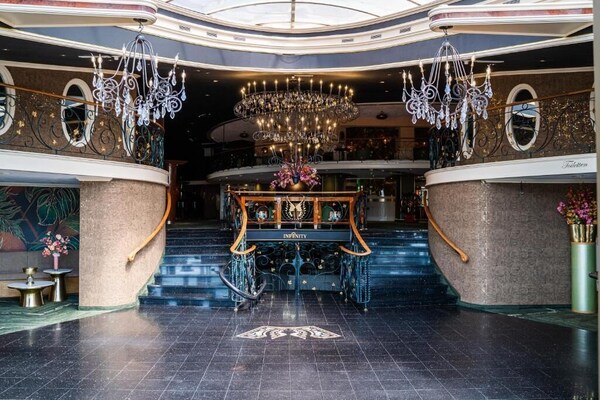 Hotel & Restaurant Infinity - Zwolle