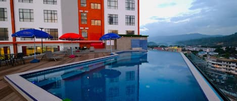 Piscina exterior