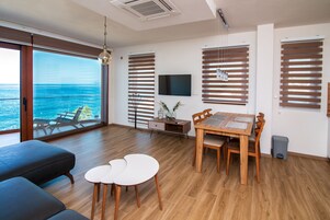 Apartamento premium (AP3) | Opções para refeição no quarto