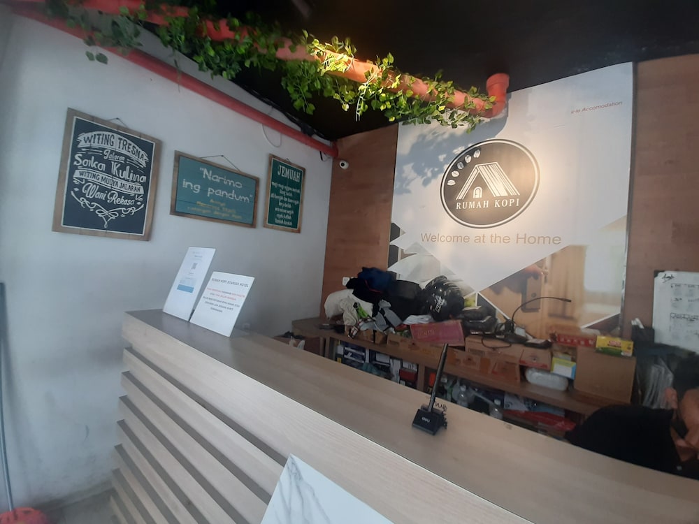Homestay Rumah Kopi Studio Pavillion - Bandar Lampung