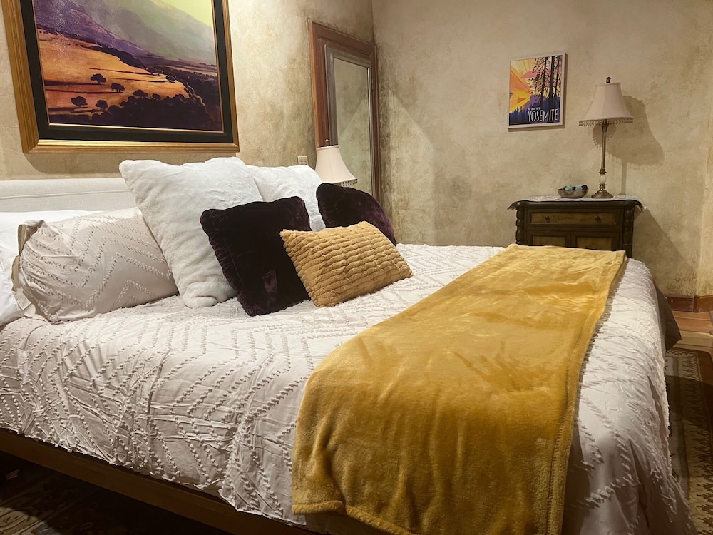 Secluded Westside Studio - Paso Robles