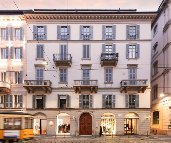 Domya - Manzoni 25 - Milan