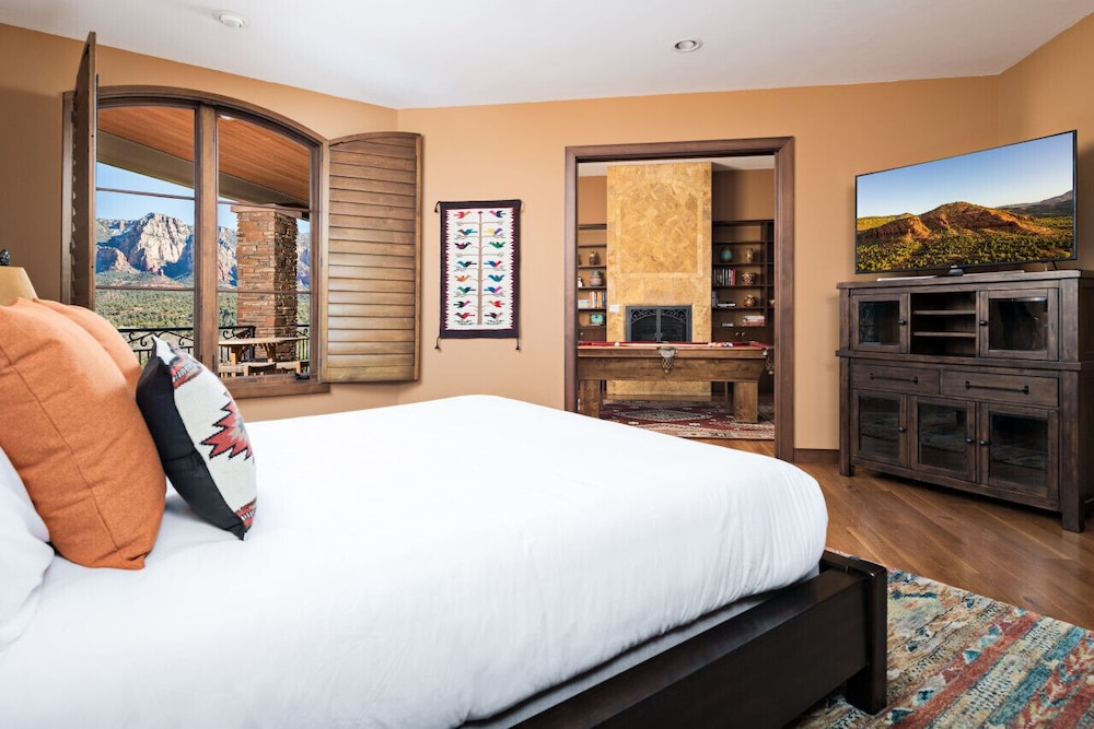 5BR Expansive Villa with Pool, Spa & Panoramic Views - Sedona | Vrbo
