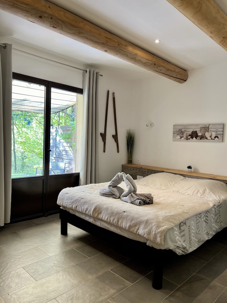 Gîte Nature En Luberon - Le Patio 3 - Rustrel