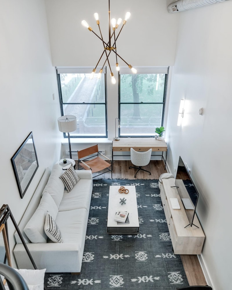 Sosuite 1br Loft W Park View, W/d, Gym, Lounge - Philadelphia, PA