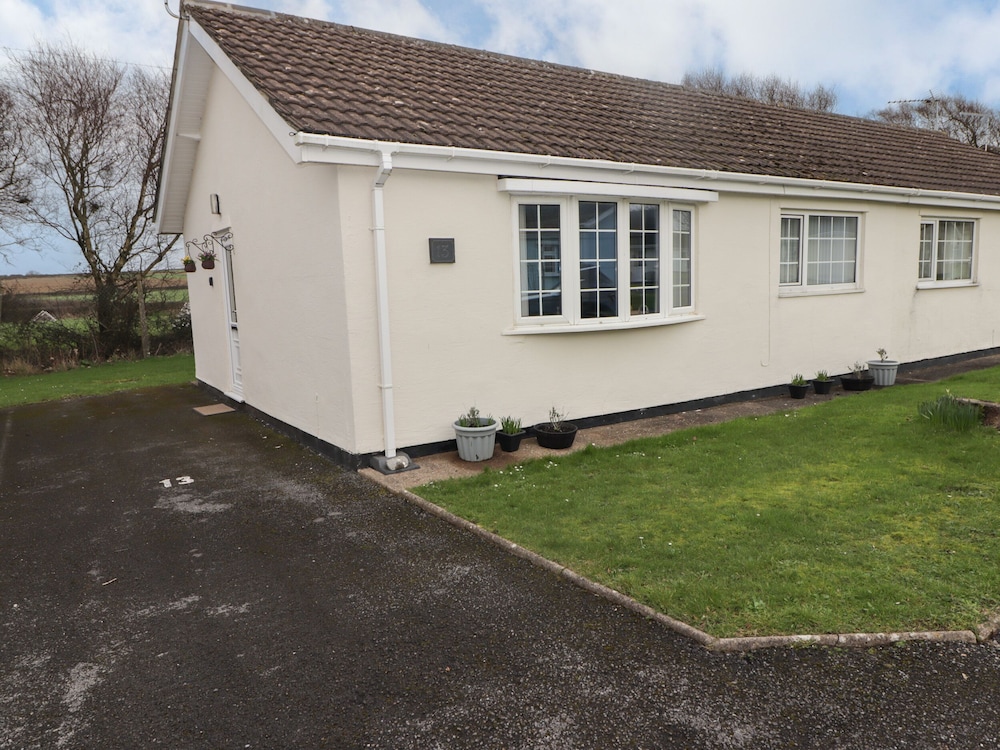13 Gower Holiday Village - Carmarthenshire