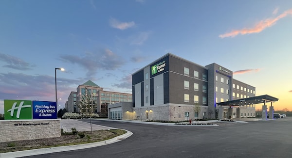 Holiday Inn Express & Suites Chicago Schaumburg By Ihg - Hoffman Estates, IL