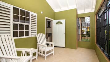 Villa, 3 quartos, piscina privativa | Terraço/pátio interior