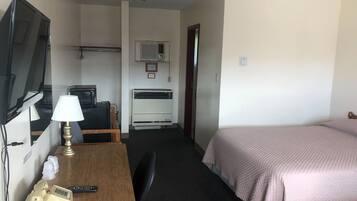 Secretária, secretária adequada para computadores portáteis