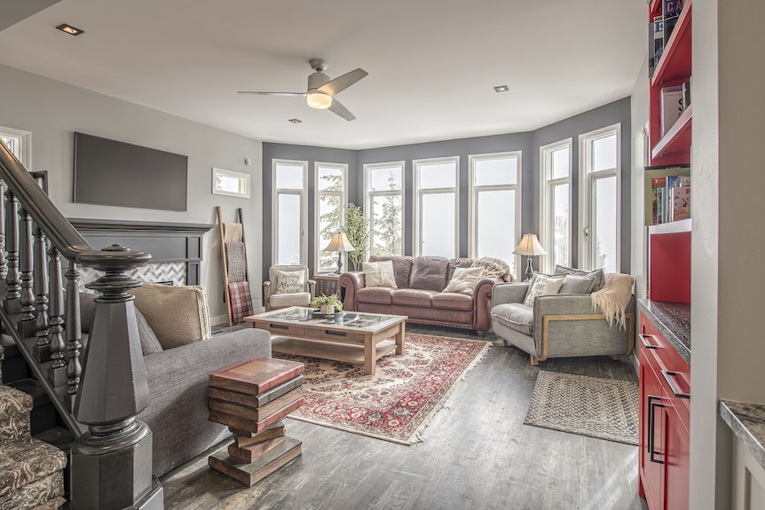 Premier Home With Hot Tub, Sauna, Arcade Games, Pet Friendly, Amazing Views! - 阿姆斯特朗