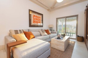 Casa | Sala de estar | Smart TV de 50 polegadas com canais digitais 