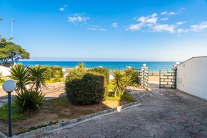 Casa standard, vários quartos (Villetta Meraviglia With Garden Sea) | Área da propriedade