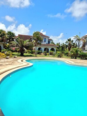 Piscina exterior 