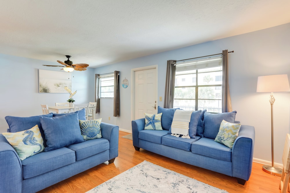 Idyllic Fort Pierce Retreat - Walk To Beach! - Fort Pierce