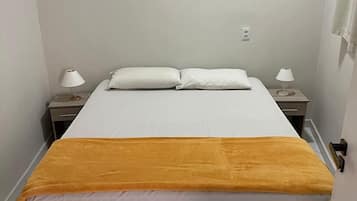 Quarto Duplo Standard | Wi-fi grátis, roupa de cama fornecida