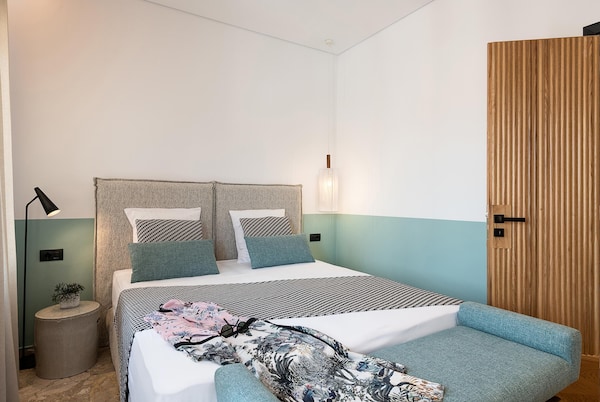 Domi Luxury Apartment By Cura Villas - Chania