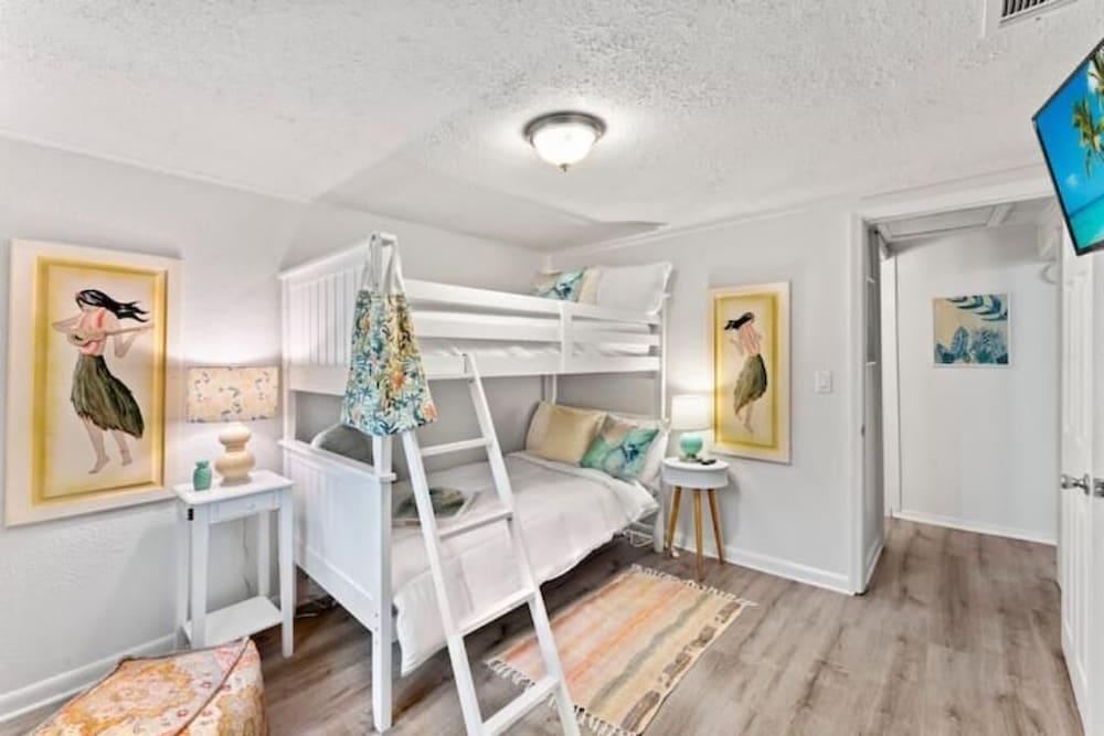 Jax Bch Home 3/2 W/pets - Jacksonville Beach, FL
