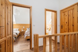 Casa, vista para a montanha | 3 quartos, com decoração personalizada, com mobília individualizada
