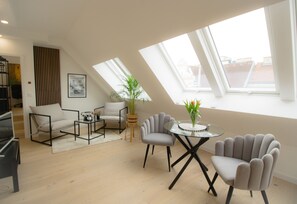 Apartamento design | Opções para refeição no quarto