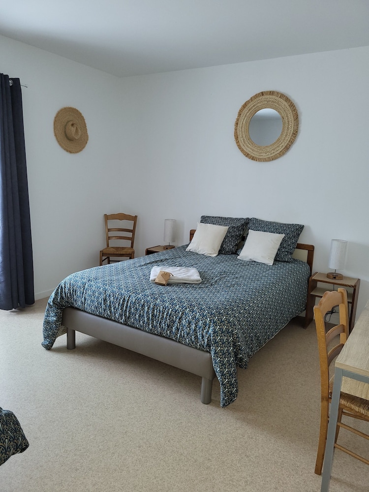 Auberge De La Vallée De La Douve - Manche