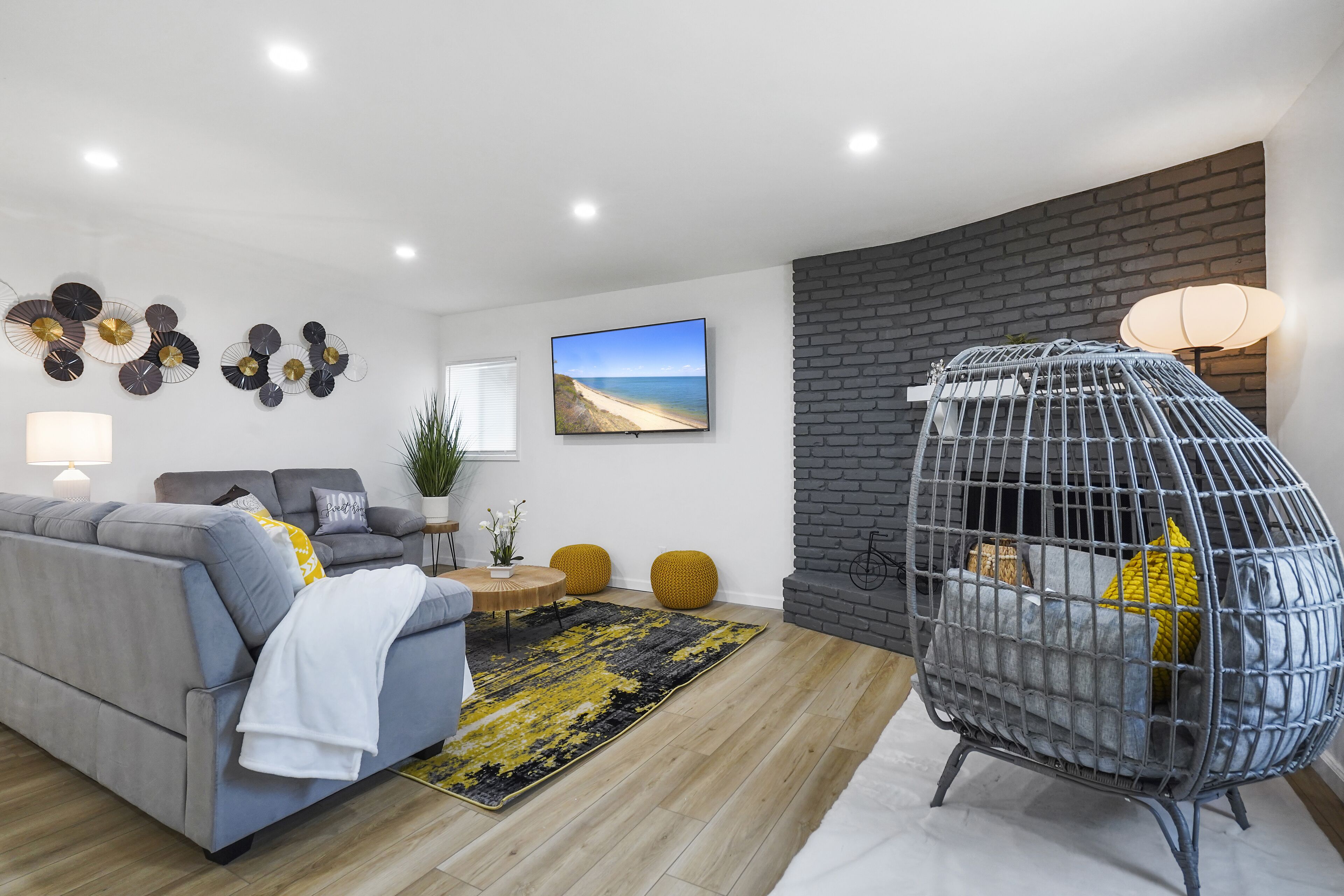 Long Beach Spot - Bbq - Fireplace - Free Parking - No Cleaning Fee! - Long Beach, CA