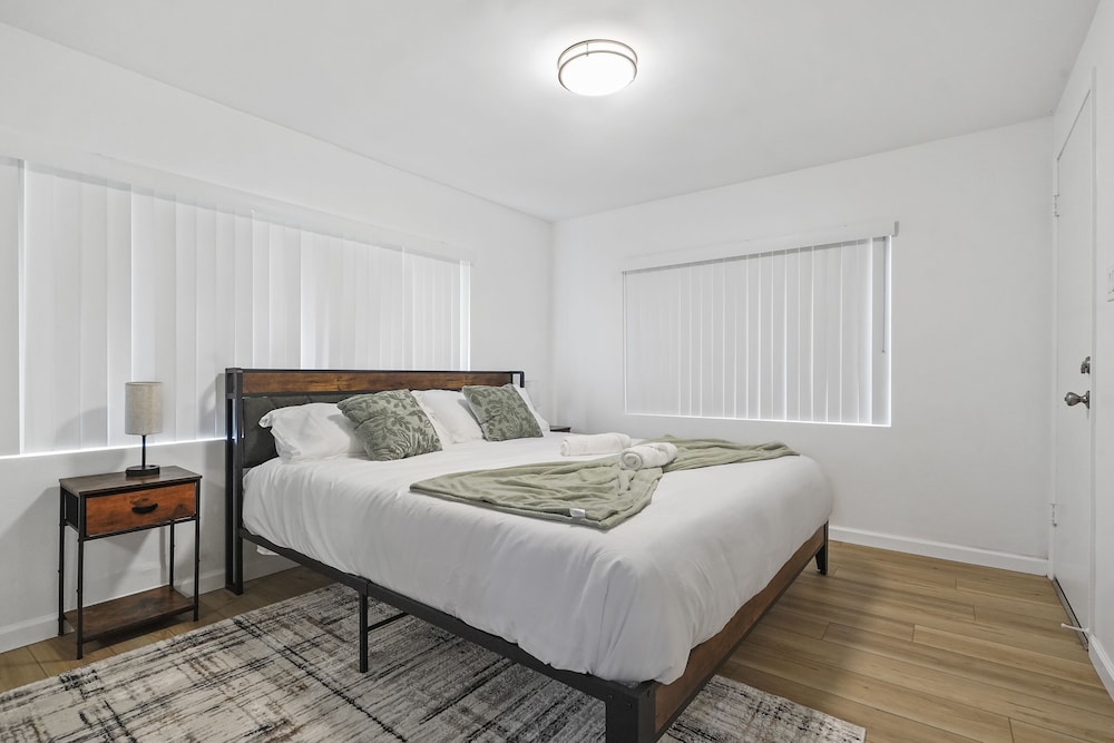 Long Beach Last Minute Discount! - Bbq - Fireplace - Family Friendly - Seal Beach, CA