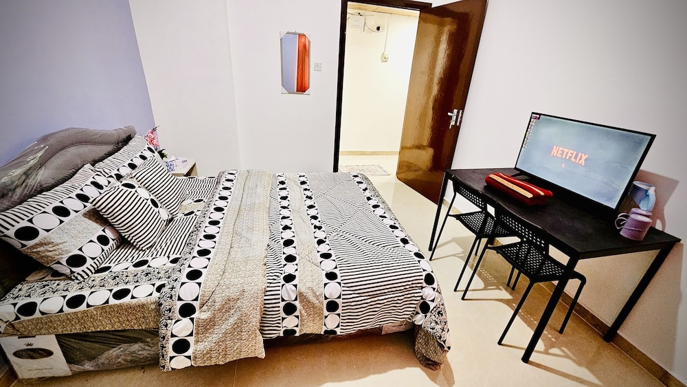 Super 2 Private Rooms In A Apartment - Abu Dhabi