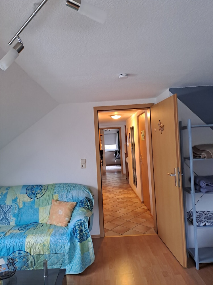 Ferienwohnung 'Les Papillons' Mit Bergblick, Gemeinschaftsterrasse Und Wlan - Schramberg