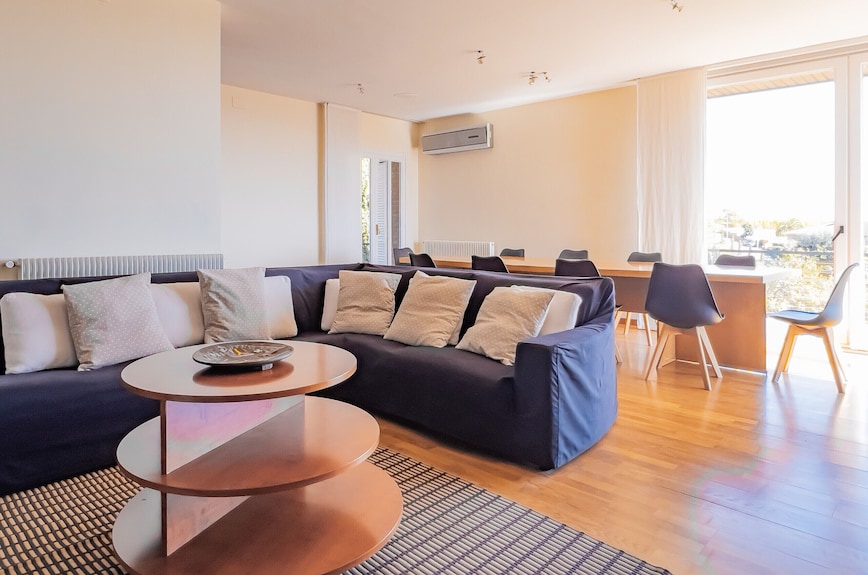 Majordoms - Sports Villa Banyoles - Banyoles