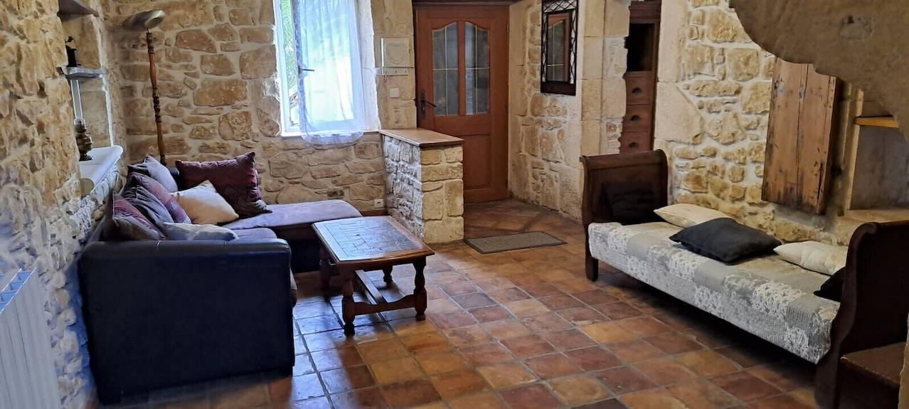 Grande Maison De Village Avec Terrasse Et Cours Privées, Vallée De La Cèze - Pont-Saint-Esprit