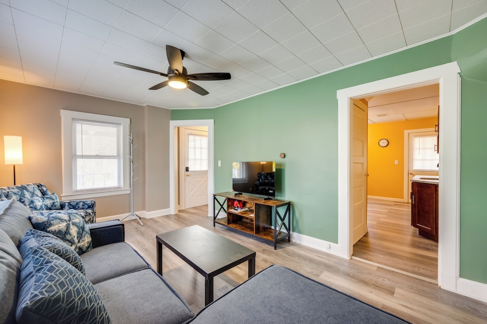 Easthampton Vacation Rental - Walk To Breweries! - Northampton, MA