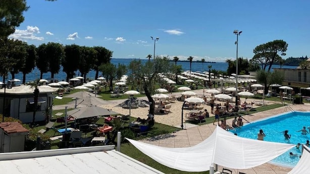 Piscina exterior