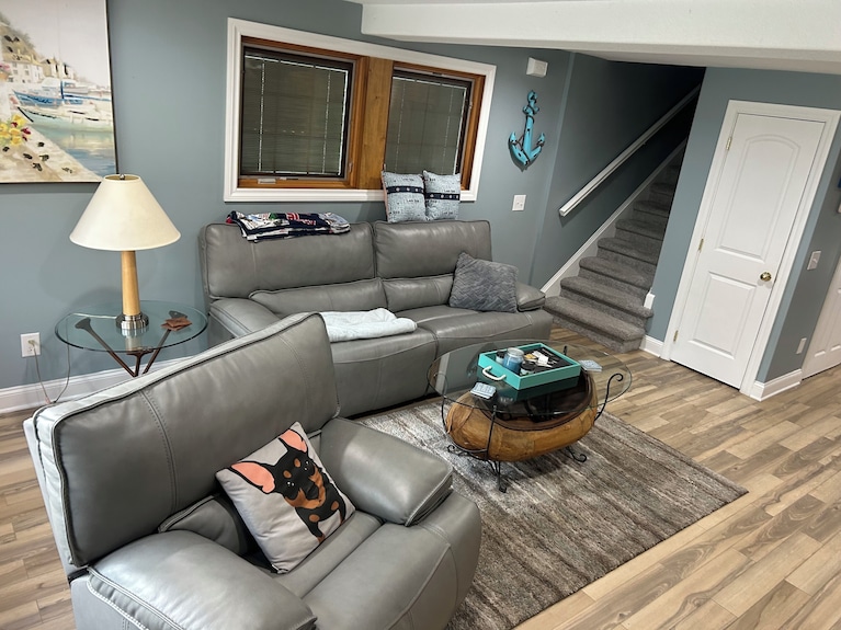 Comfy Lake Home On The Water Mins From Cp, Sports Force, Downtown And The Jet - Zoom Flume, Sandusky