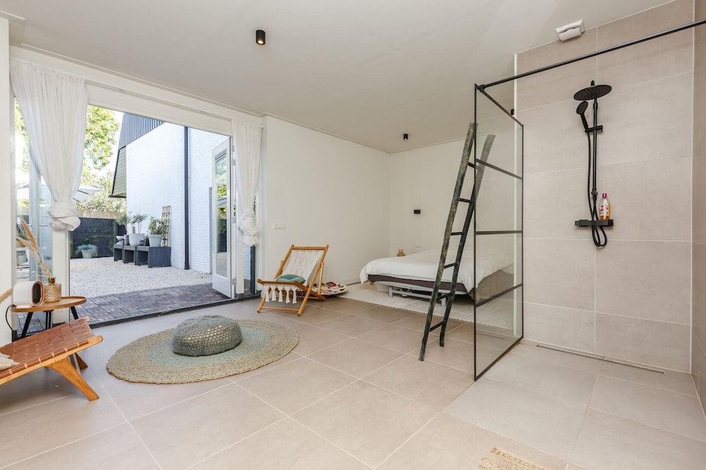 Luxurious Apartment In A Historical Monument - Makkum