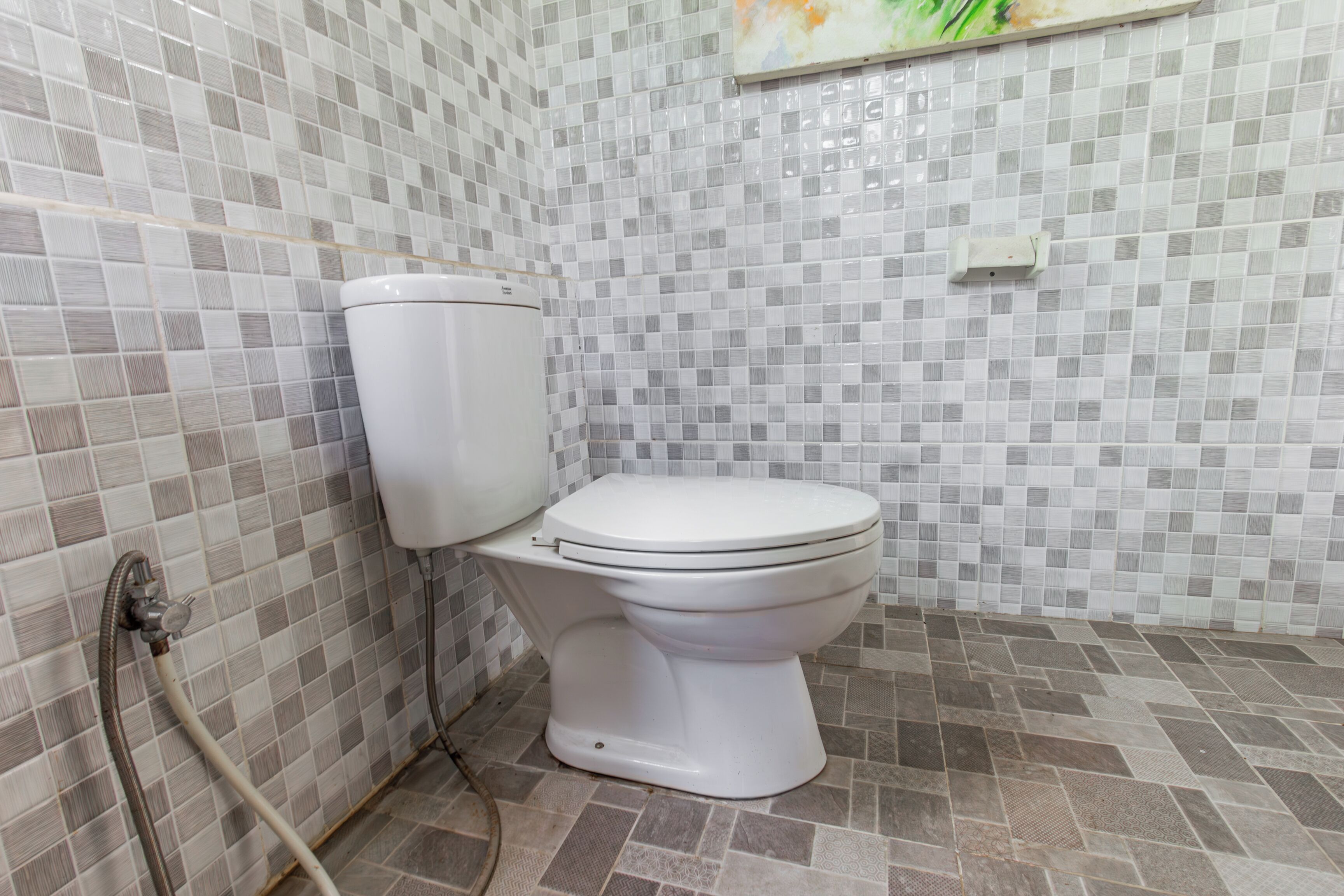 Quarto casal luxo | Banheiro | Chuveiro, toalhas de banho, sabonete 