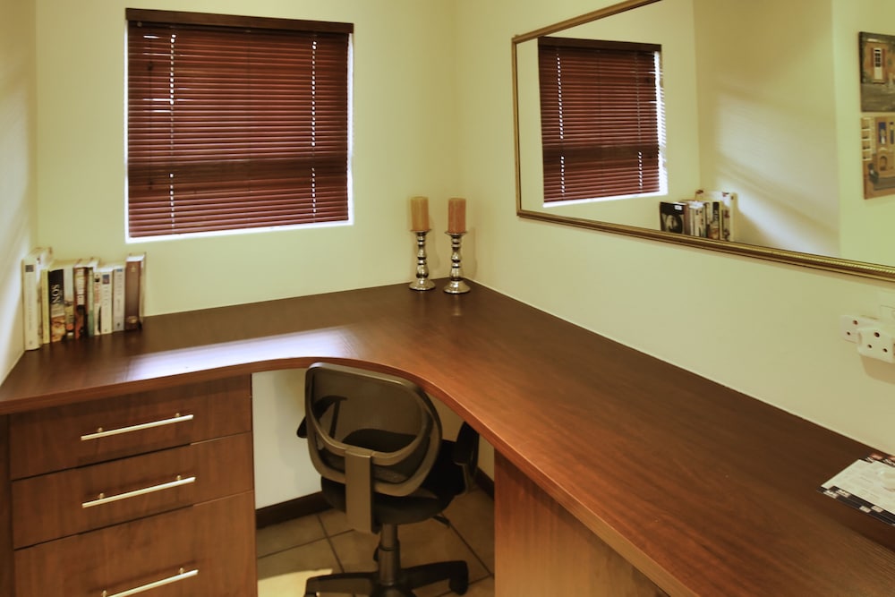 兰格班的贝莉宾馆6人睡房 - 蘭戈班