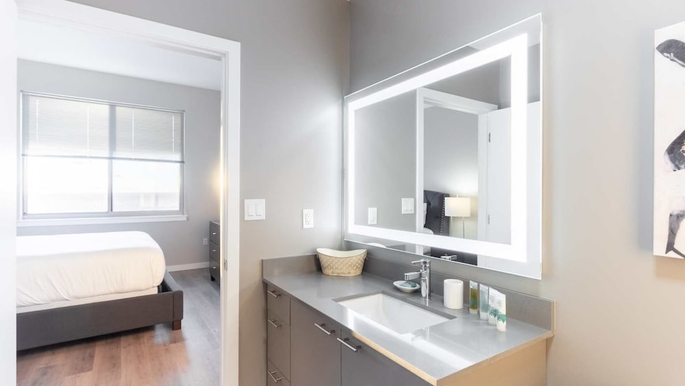 Luxury Apartment In Harbor Point - Norwalk