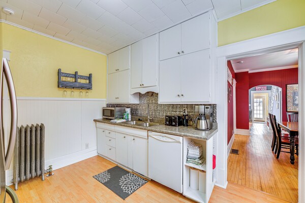 Ludington Home W/ 6 Bicycles < 1 Mi To Beach! - Ludington, MI