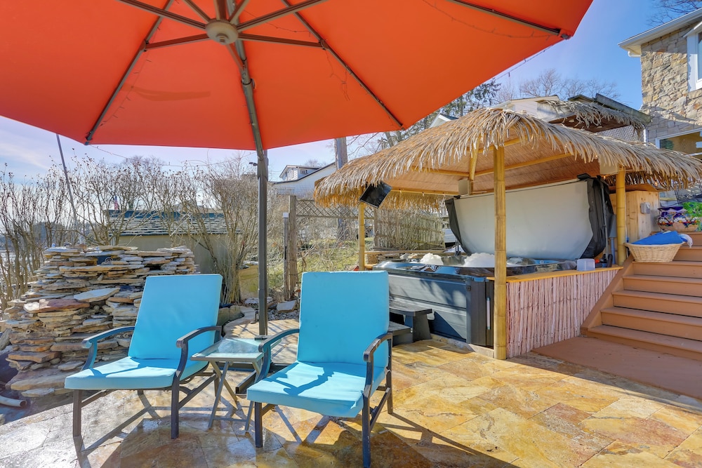 Greenwood Lake Cottage W/ Shared Dock & Hot Tub! - Ringwood State Park, Ringwood