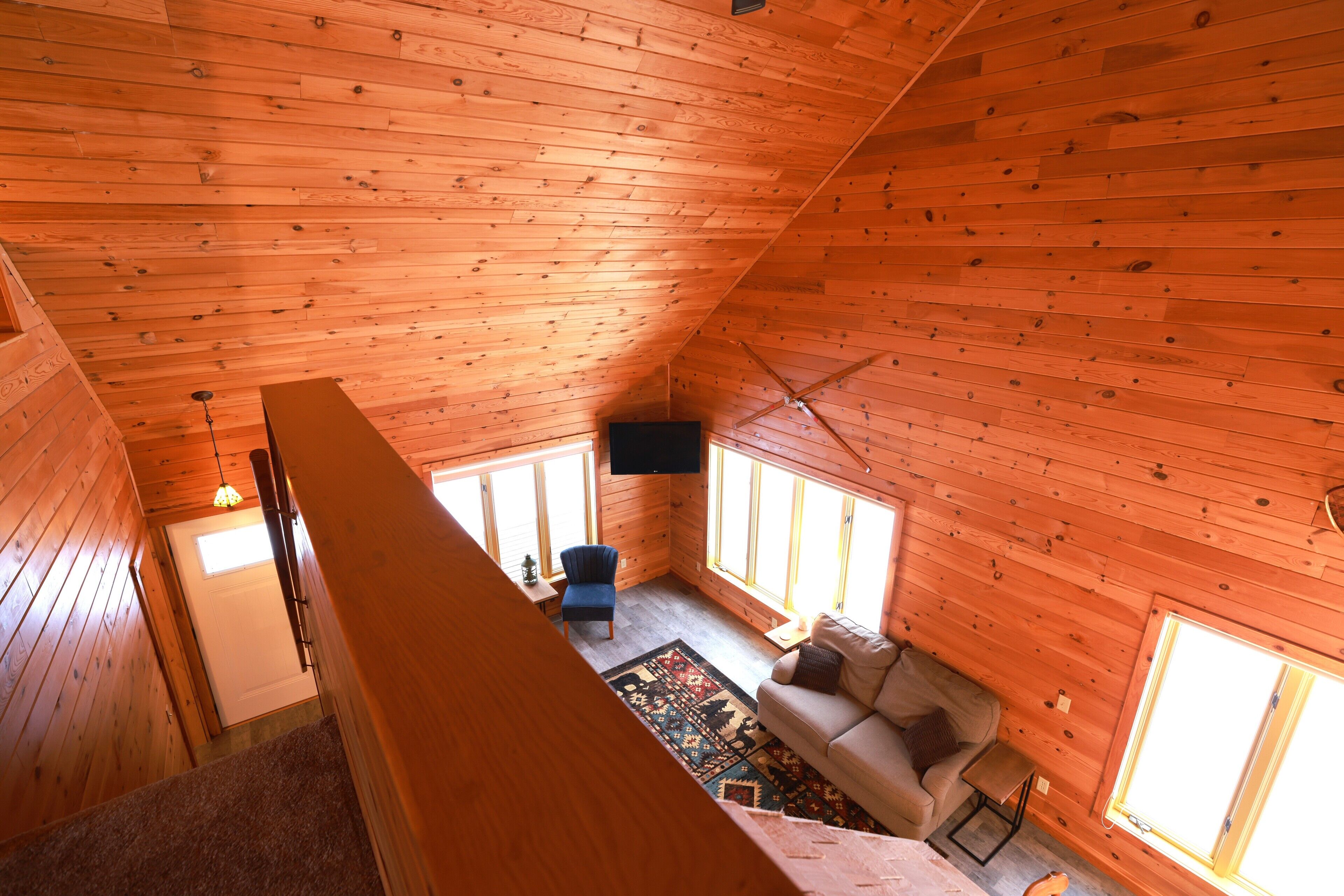 Charming Lodge With 3 Bedrooms, 2 Bathrooms And Amenities - Michigan
