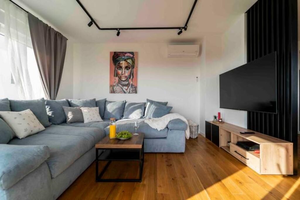 Skyline Retreat: Rooftop Oasis With Amazing View In Zadar! - Zadar