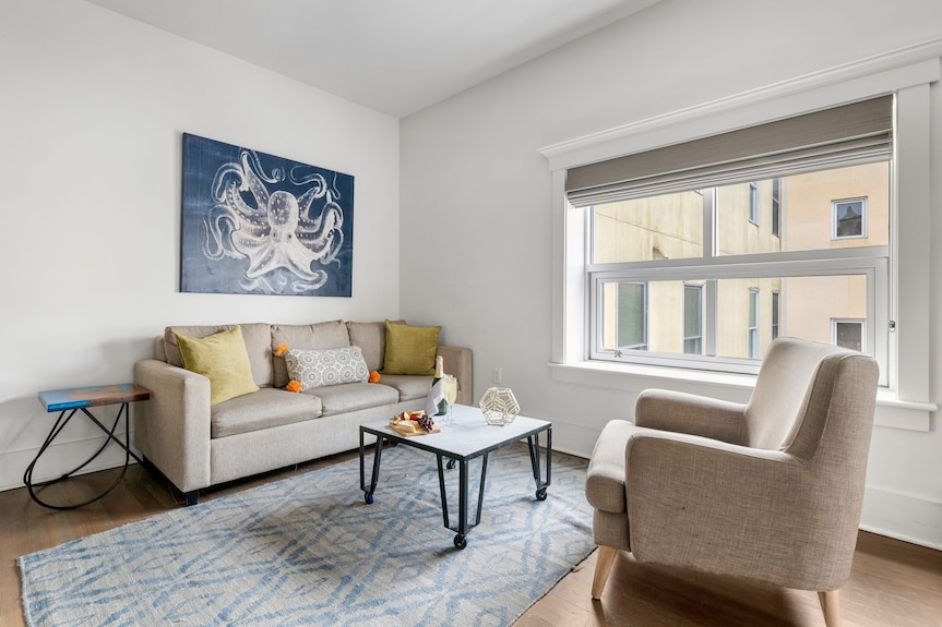 In The Heart Of King Street! | Drayton Suite - Charleston, SC