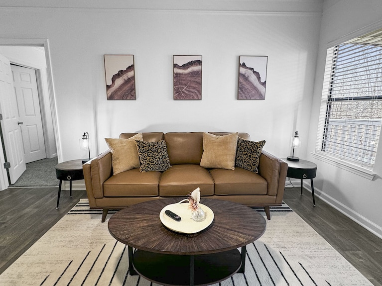 Cozy 2-bedroom Apartment With Fiber Wifi, Ac In Charming Buford Private 2 Bedroo - Buford, GA