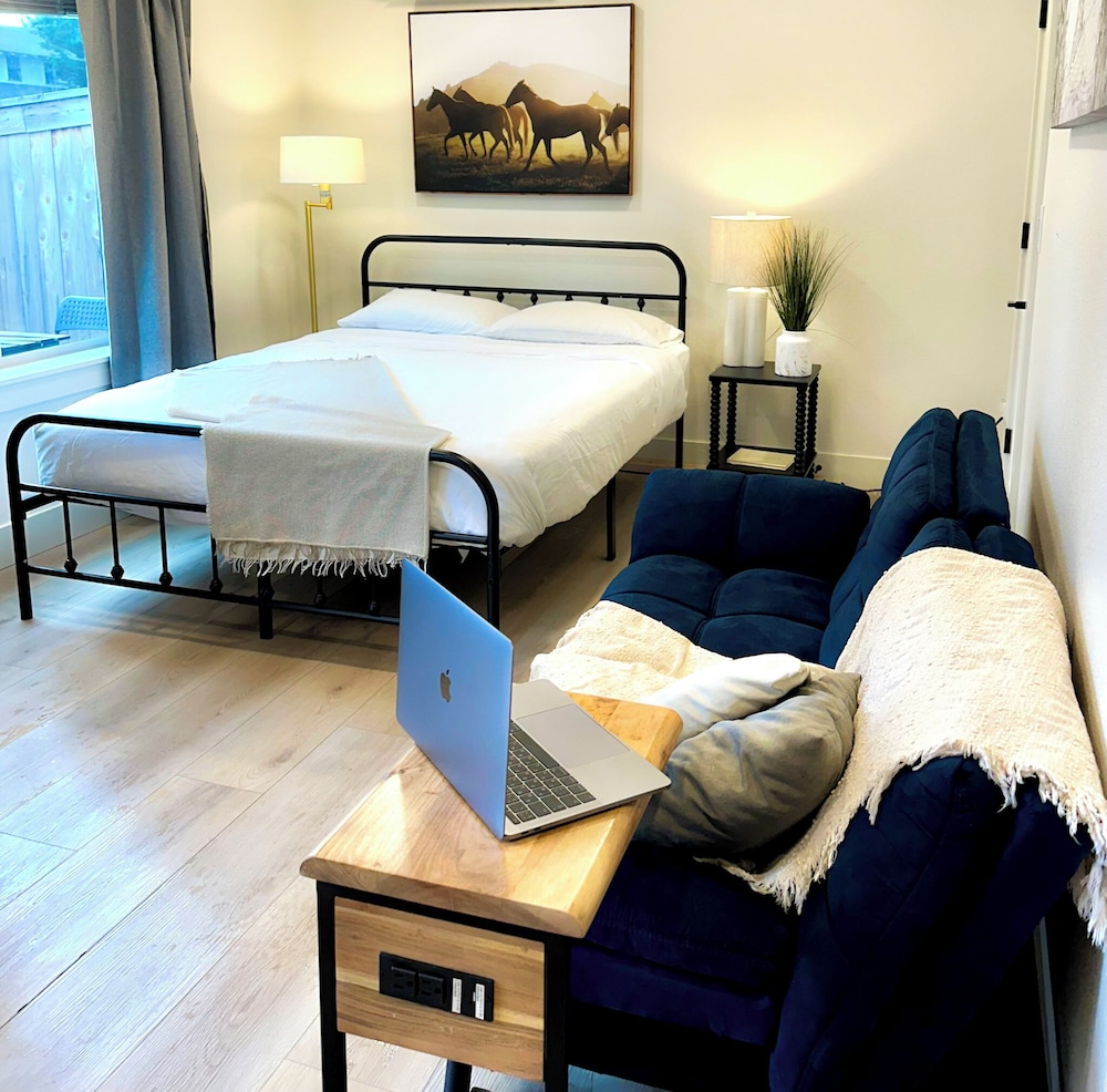 Elegant And Cozy Studio Hideaway In Vancouver - Vancouver, WA