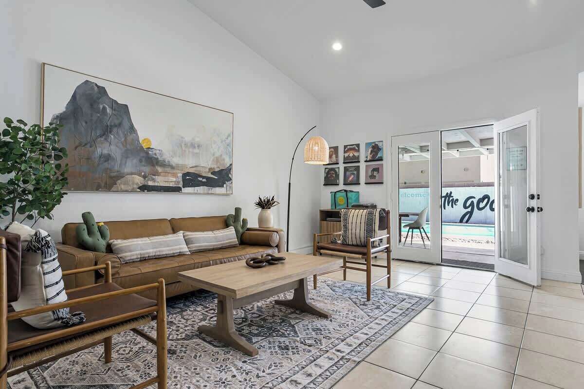 Heated Pool & Spa At Minimal Modern Vegas Home - North Las Vegas, NV