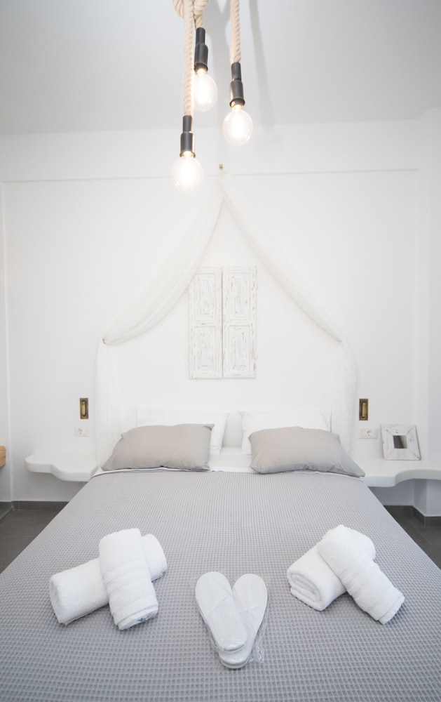 Eunoia Apartments - Santorini