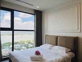 Apartamento Deluxe | Ferro/tábua de engomar, Wi-fi grátis, roupa de cama fornecida
